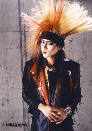 hide生誕祭に届いたYOSHIKI、J、K.A.Zらメッセージ動画公開 - 音楽ナタリー