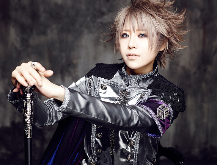 VALSHE、デビュー5周年の日にベストアルバム - 音楽ナタリー