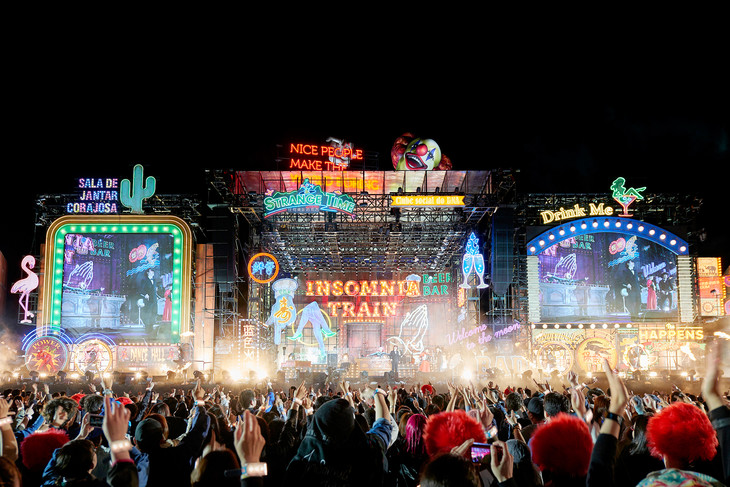 【ライブレポート】SEKAI NO OWARI、巨大な列車と駆け抜けた23万人動員野外ツアー（写真22枚） - 音楽ナタリー