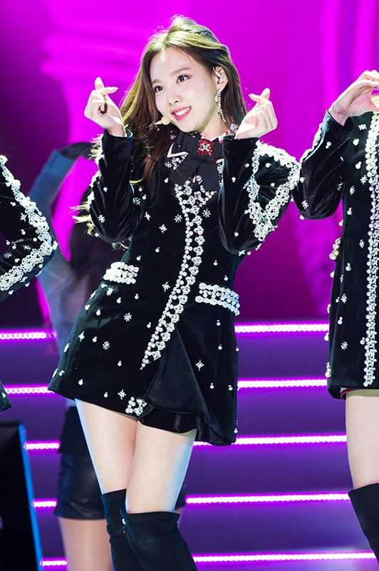 WOWOW「TWICE DOME TOUR 2019 "#Dreamday"」東京ドーム公演 ライブレビュー｜TWICEが夢を叶えた夜を迫力ライブ映像で追体験 - 音楽ナタリー 特集・インタビュー